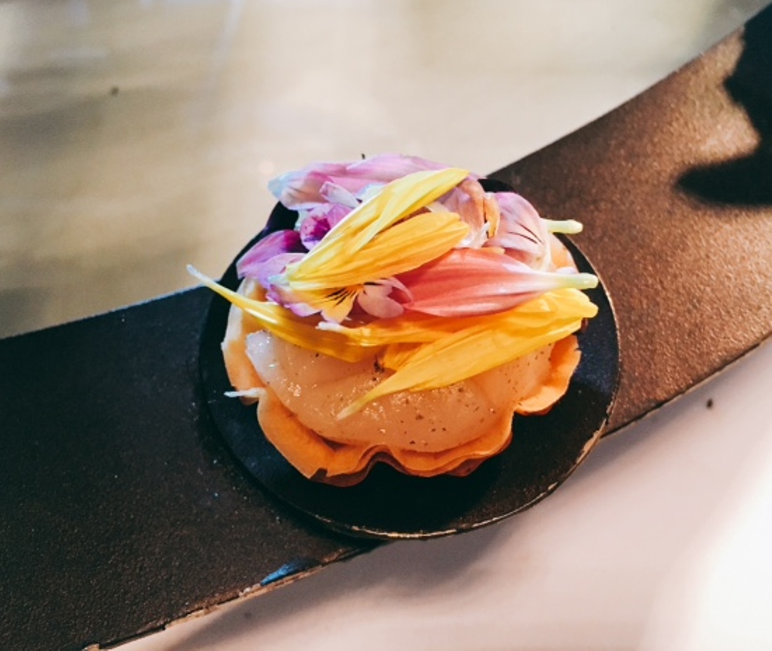 The exquisite Scallop Tart with scallop roe emulsion, horseradih cream ...